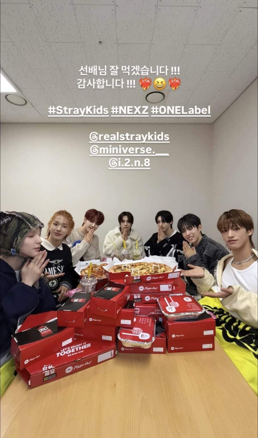 【大量】NEXZ大喜び！StrayKids先輩からの差し入れまとめ